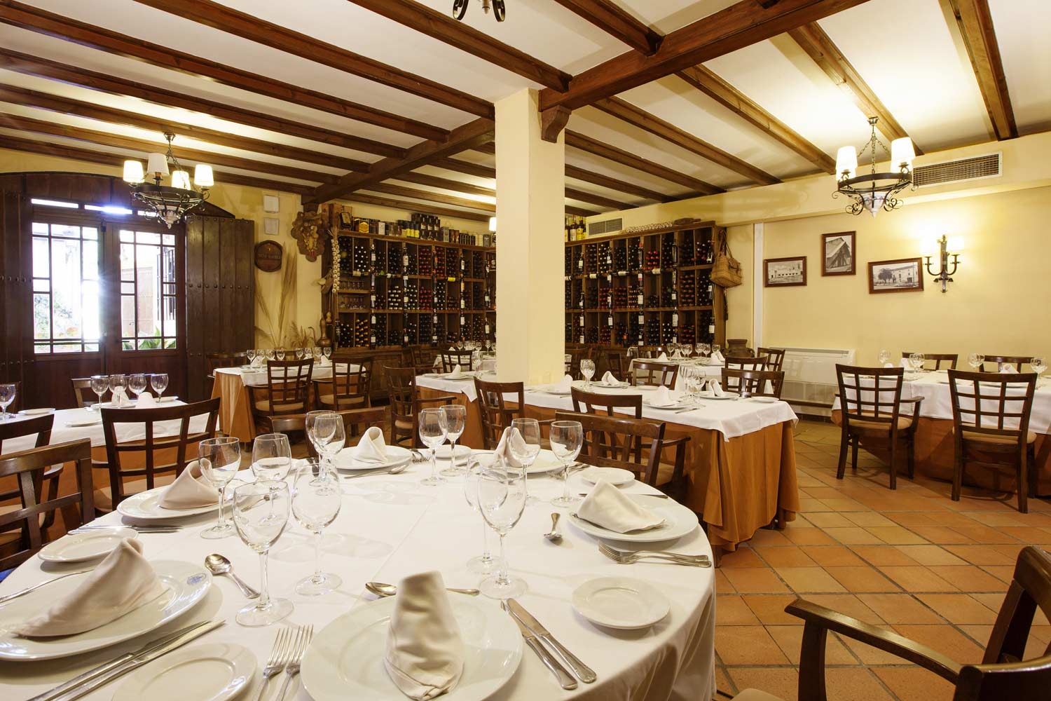 Gallery of Hotel Restaurante Finca Eslava in Antequera. Official Website.