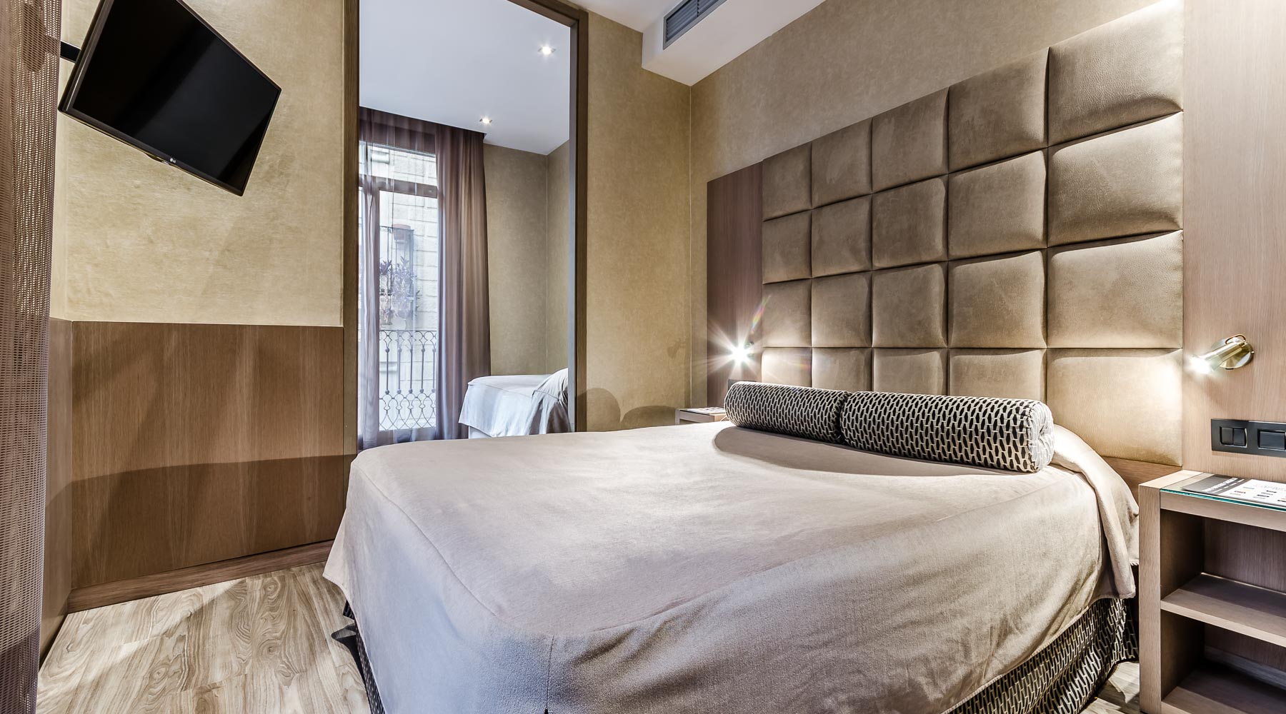 Hotel Suizo en Barcelona - Web Oficial